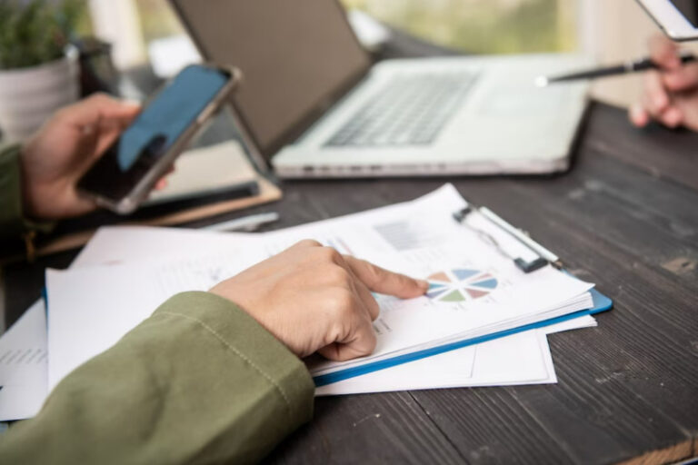 Responden Adalah: Pengertian, Contoh, Syarat, Karakteristik