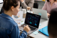 Distribusi Data Adalah: Pengertian hingga Jenisnya